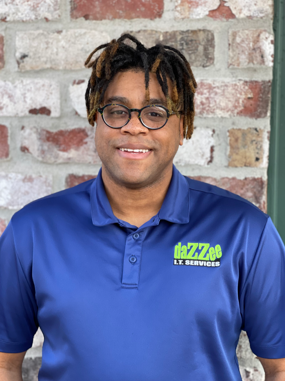 DaZZee IT | About Us